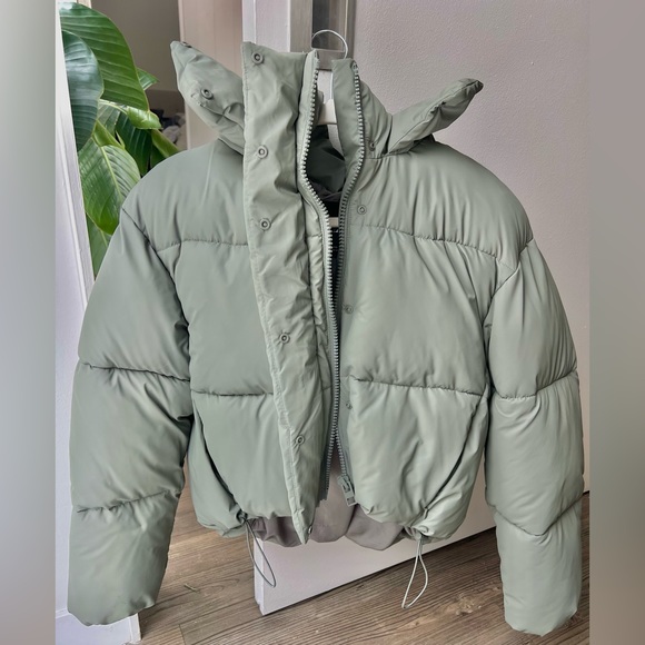 Zara | Jackets & Coats | Zara Oversized Puffer Jacket In Mint Green Xs ...